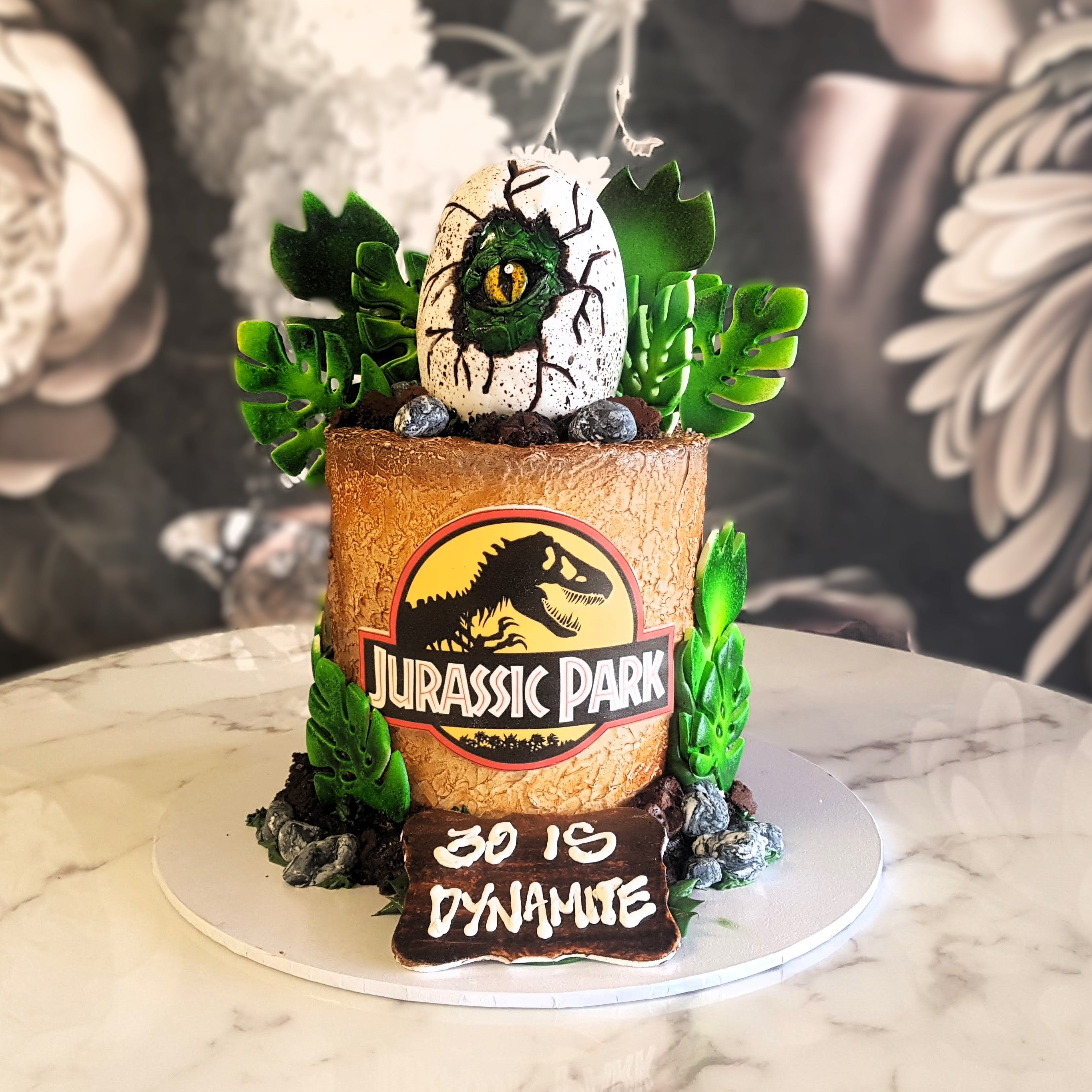Dino Eye Jurassic Cake | Dinosaur Cake | Baby Egg Hatching Cake ...
