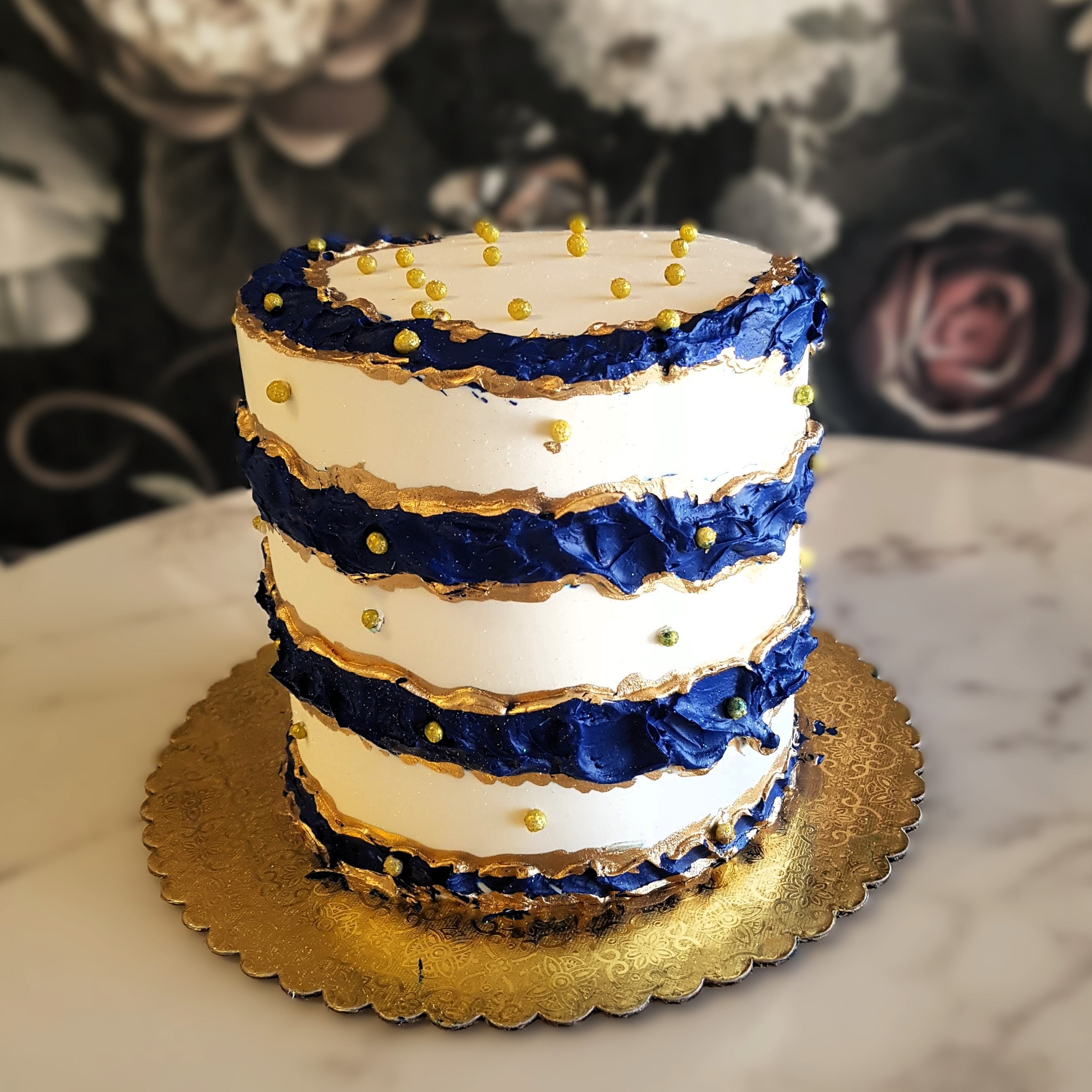 Ethereal Gold Waves | Bakery | Vegas Cake Shop – Rolling In Dough Bakery