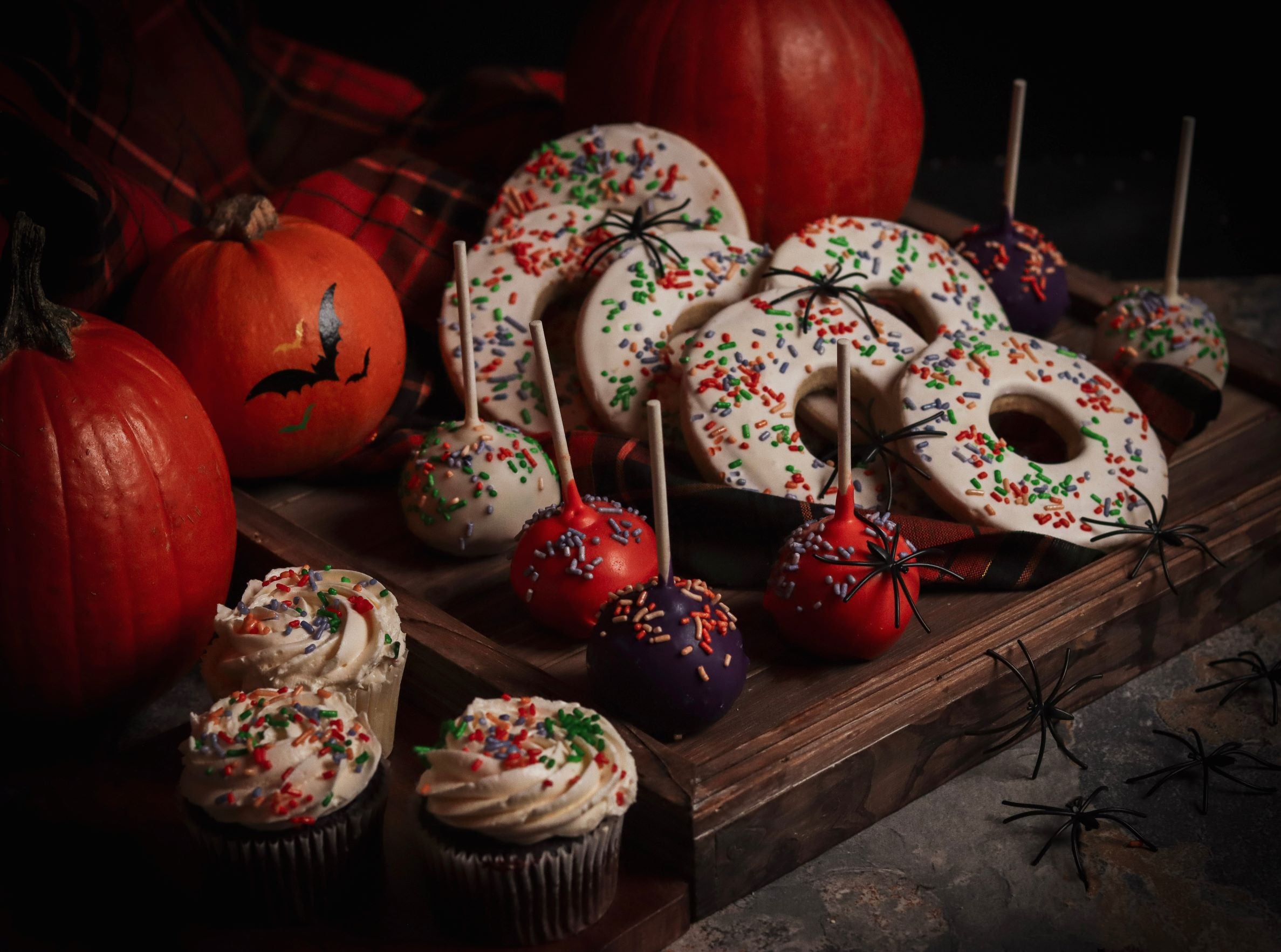 Spooky Halloween Dessert Bar | Spooky Treats | Halloween Dessert Bar ...